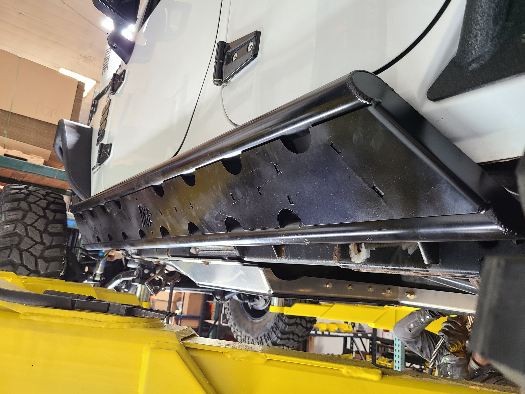 JKU Rock Sliders - Frame Mounted - Rimrocker Series – Next Venture ...